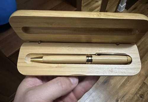 Подарочная шариковая ручка в деревянном футляре