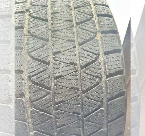 Bridgestone Blizzak DM-V3 265/60 R18