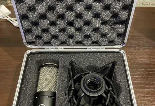 Студийный микрофон akg p220