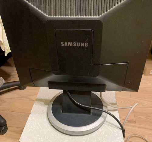 Монитор Samsung syncmaster 940n