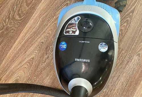 Пылесос с аквафильтром Samsung