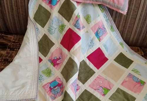 Лоскутное одеяло и подушки в стиле пэчворк