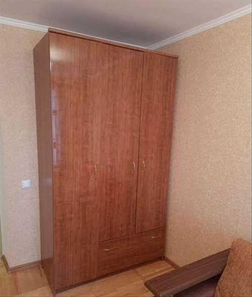 Гарнитур шкаф комод трюмо бу