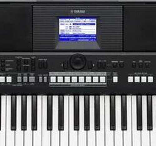 Полупрофессиональный аранжировщик Yamaha PSR S650