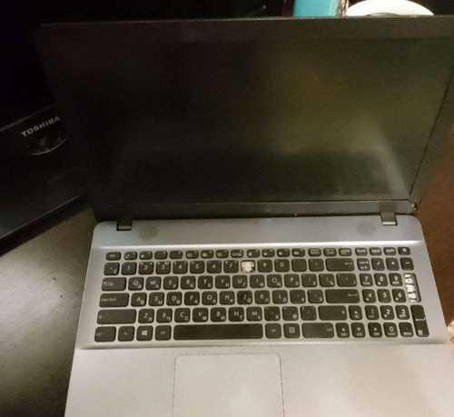 Ноутбук Asus D541N