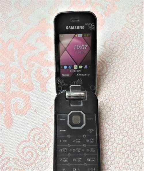 Раскладной Samsung s5150 La Fleur серебристый