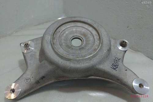 S1021224 Кронштейн амортизатора audi S4 B8 передни