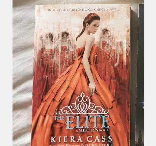 Книга Кира Касс " The Elite" на английском языке