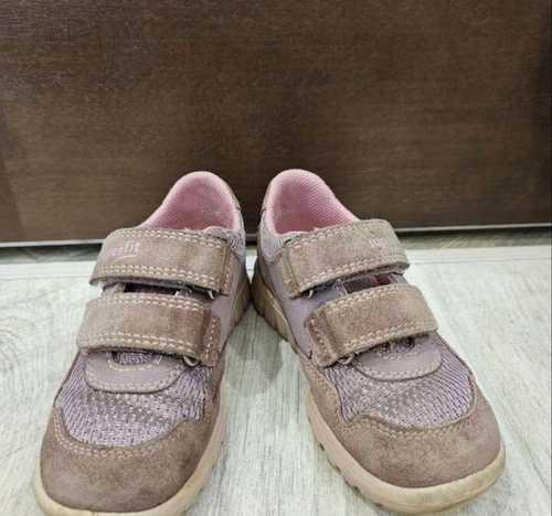 Продам кроссовки Superfit