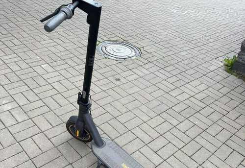 Ninebot kickscooter max G30