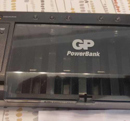 Зарядное устройство GP PowerBank s320