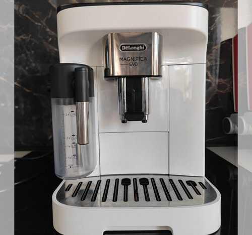 Кофемашина delonghi