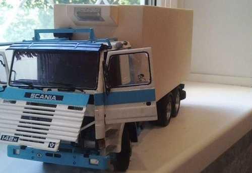1/24. Scania 142н. рефрижератор. italeri
