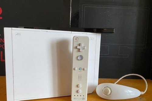 Nintendo Wii прошитая полный комплект