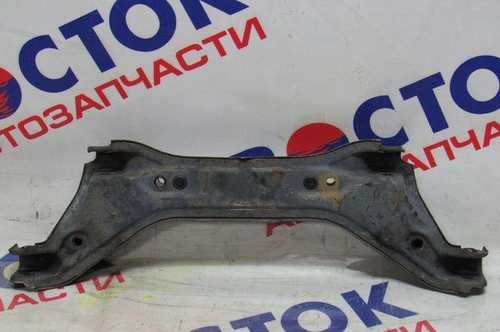 Балка поперечная Зад honda saber UA2, UA1