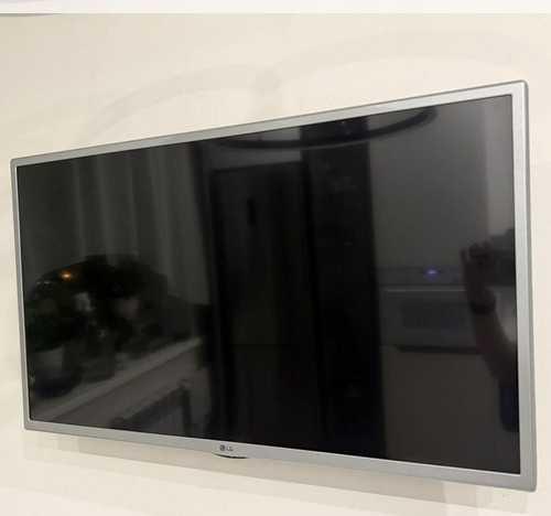 Телевизор LG SMART tv 32