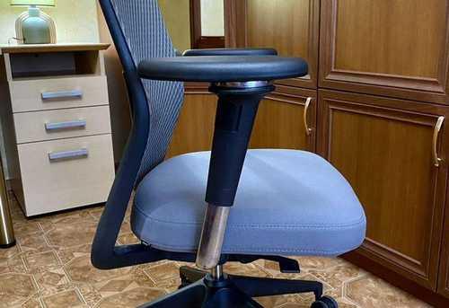 Офисное кресло Vitra ID Mesh