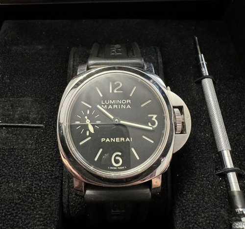 Часы Panerai Luminor 44 Marina PAM00111