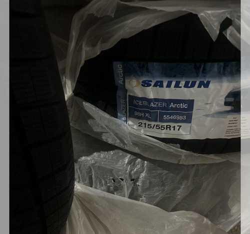 Sailun Ice Blazer Arctic 215/55 R17