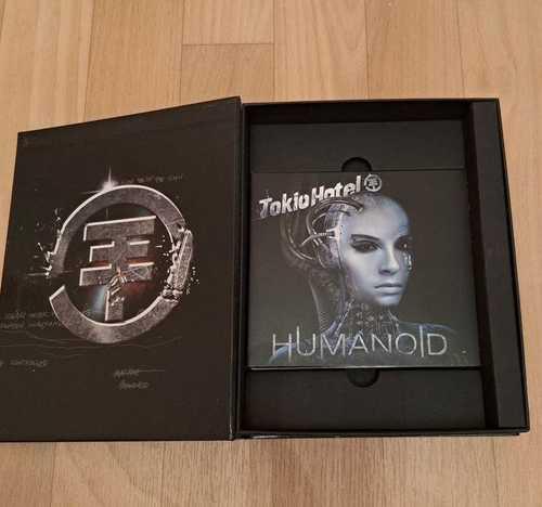 Продаю CD+DVD Tokio Hotel Humanoid