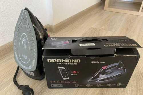 Утюг Redmond