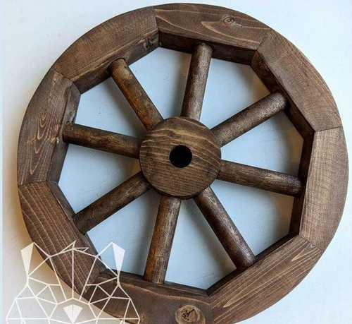 Колесо деревянное от телеги декоративное
