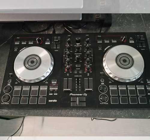 DJ контроллер Pioneer DDJ-SB3