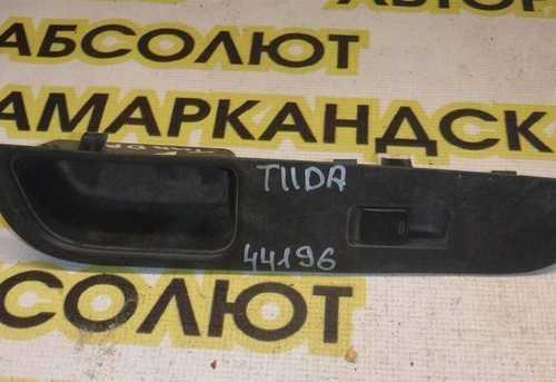 Кнопка стеклоподъемника Nissan Tiida (C11) 2004-2