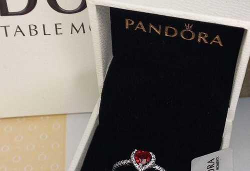 Pandora кольцо Возвышенное красное сердце