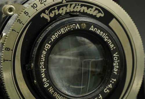 Пленочный фотоаппарат Voigtlander