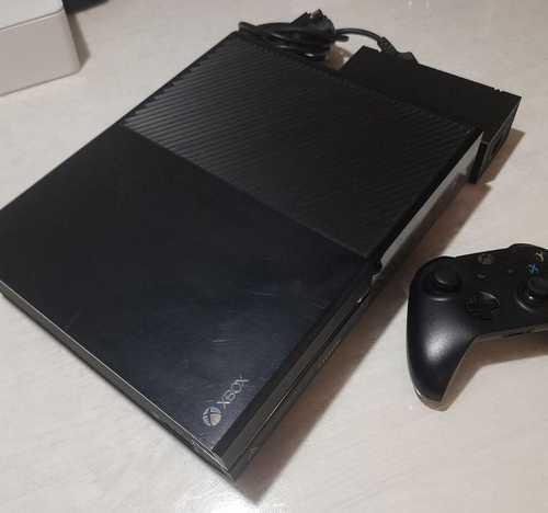 Xbox one model 1540, 500 гб + геймпад