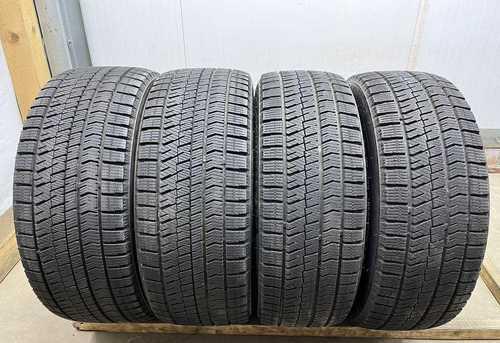 Bridgestone Blizzak VRX2 225/45 R18 и 255/40 R18 95Q