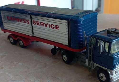 Corgi major toys ford & trailer Gt.Britain England
