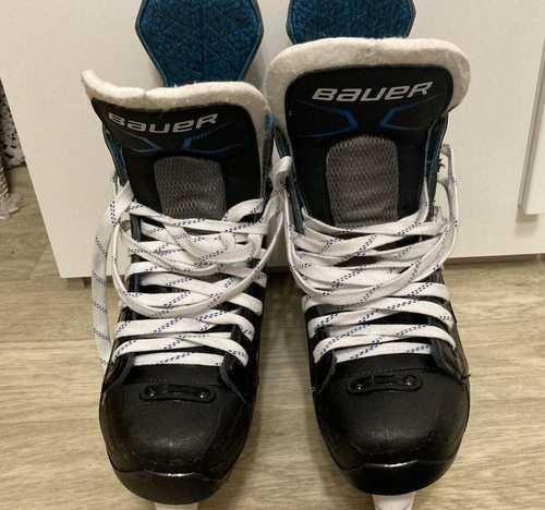 Хоккейные коньки bauer