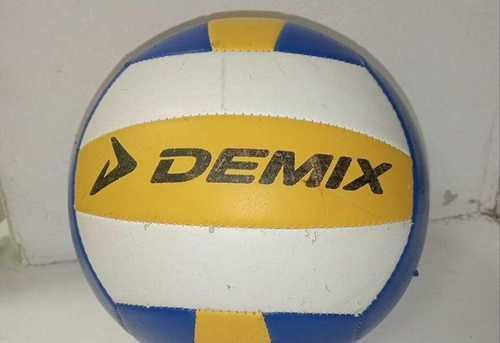 Волейбольный мяч demix