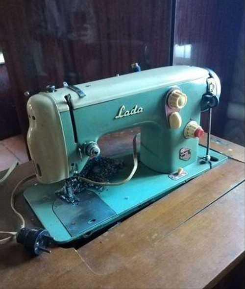 Швейная машина LADA чехословакия
