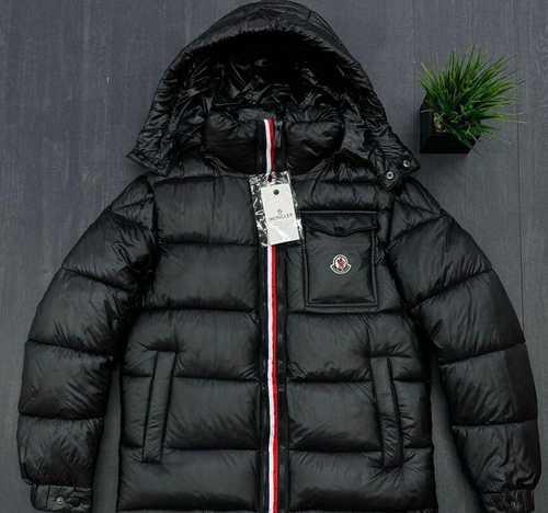 Пуховик Moncler зимний