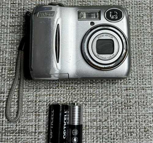 Nikon coolpix e4100