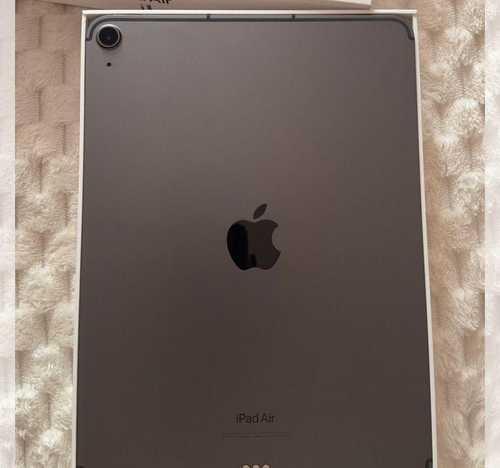 Apple iPad Air (2022) 10,9" Wi-Fi 64GB Grey