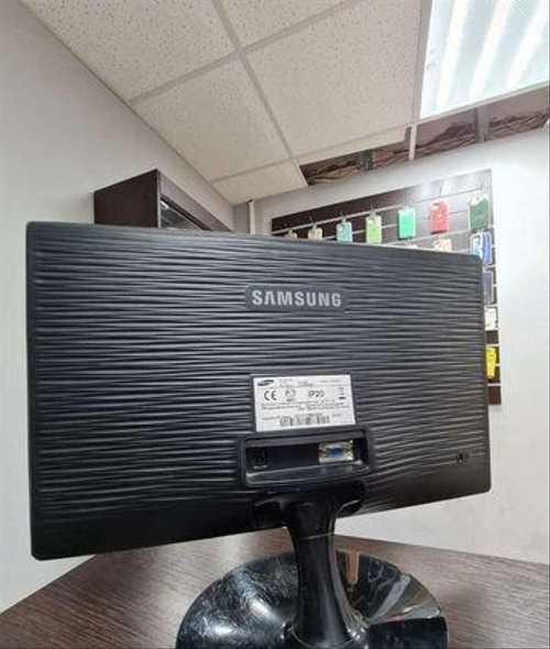 Монитор Samsung LS19A300
