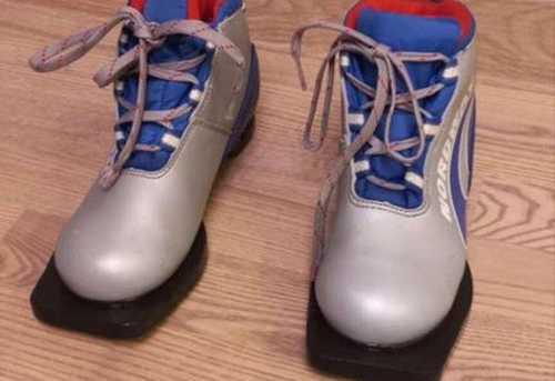 Лыжные ботинки детские размер 32