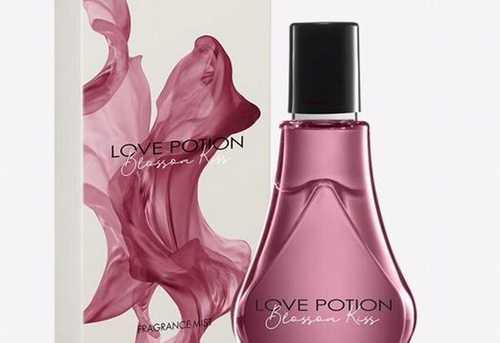 Парфюмированный спрей для тела Love Potion Blossom