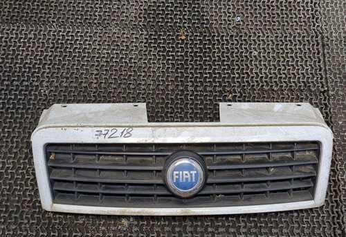 Решетка радиатора Fiat Doblo, 2007