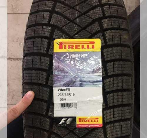 Pirelli Ice Zero FR 235/55 R19