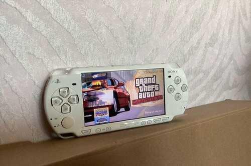 Sony PSP Ceramic white с кучей игр