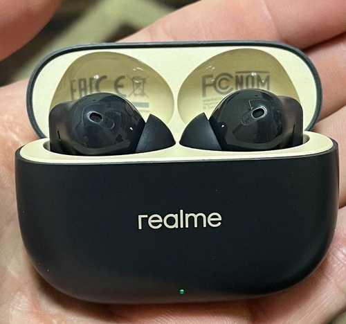 Беспроводные наушники realme buds t300