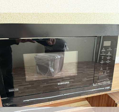 Микроволновая печь samsung MS22M8054AK