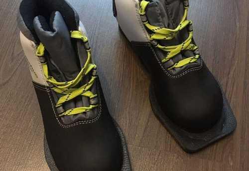 Лыжные ботинки Quechua 30 р-р