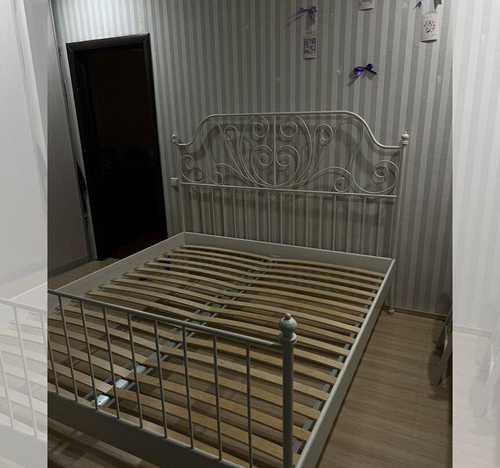Кровать IKEA 180х200