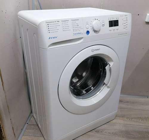 Стиральная машина Indesit 6 кг